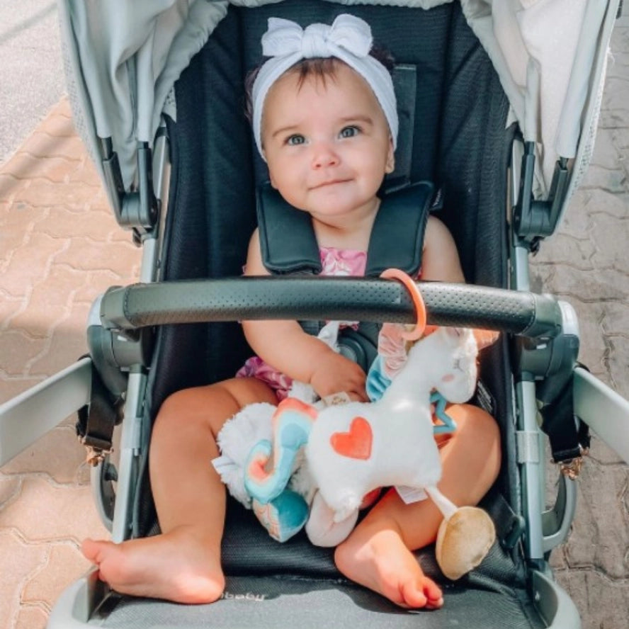 Itzy Ritzy Itzy Friends Link & Love™ Unicorn Activity Plush with Teeth ...